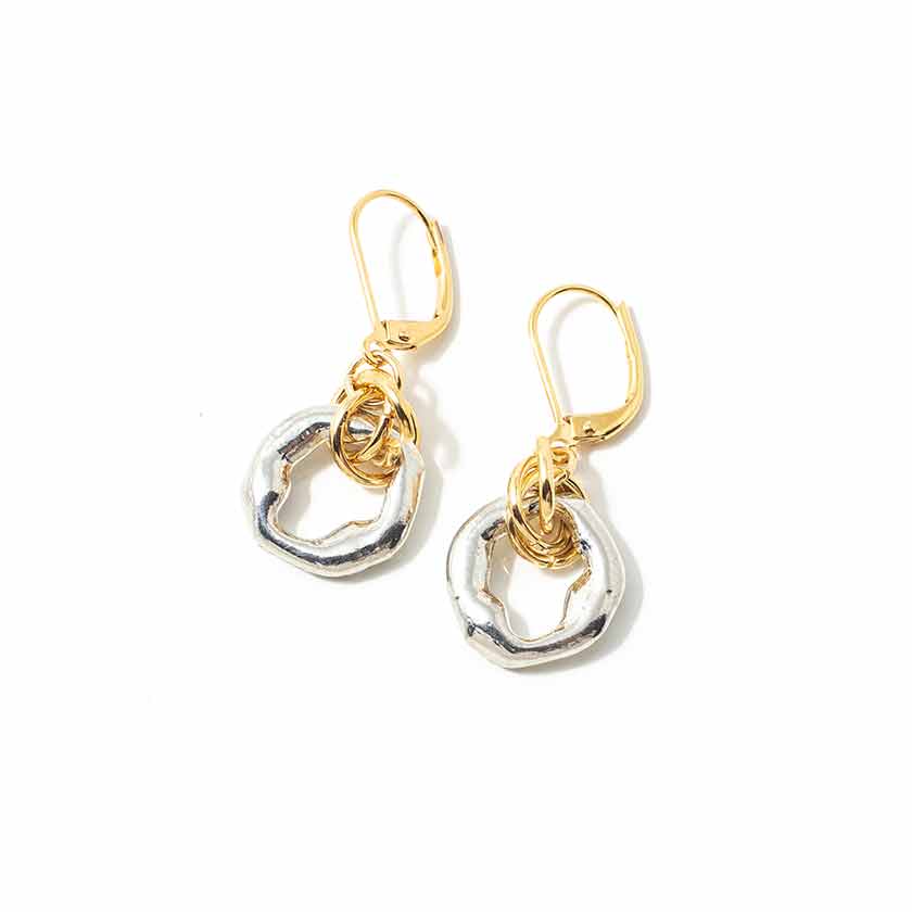 Cormi | Short two-tone earrings | Anne-Marie Chagnon