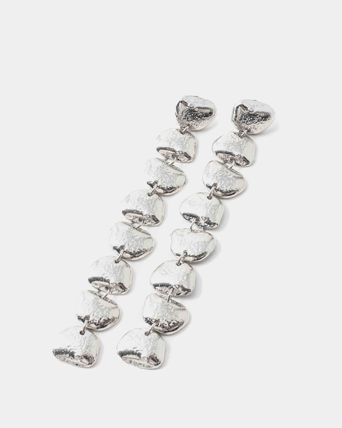 Yolène | Long silver earrings | Anne-Marie Chagnon