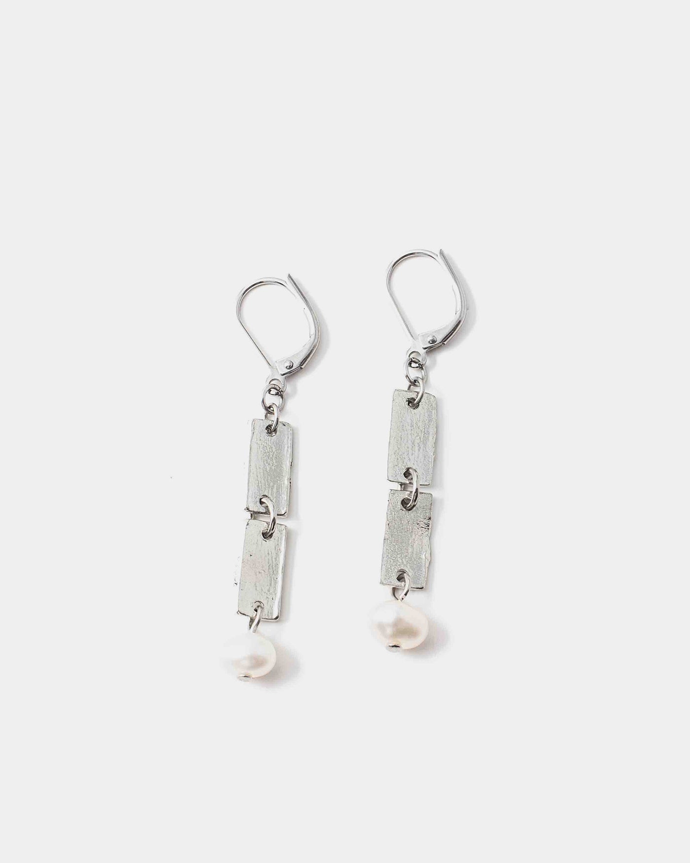 Jeanette | Silver drop earrings | Anne-Marie Chagnon